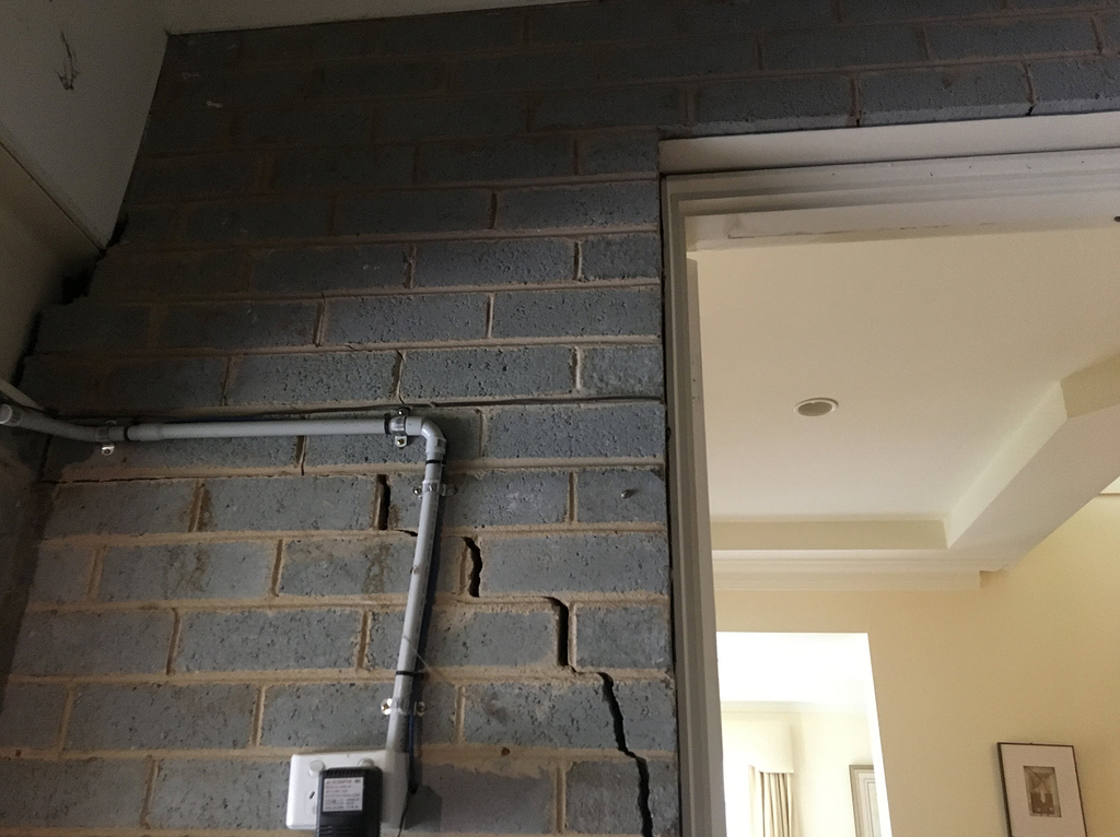 Point Load on Brickwork Cracking - Structural Engineering general ...